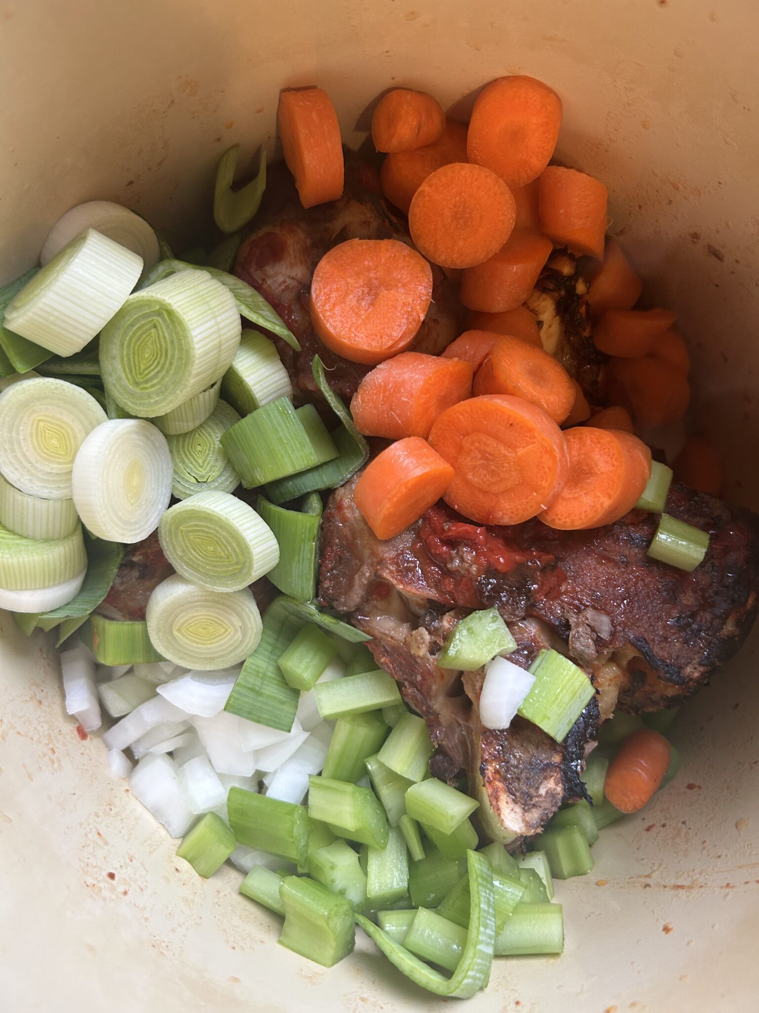 How to Make Beef Bone Broth - JAYNE'S FARMSTEAD