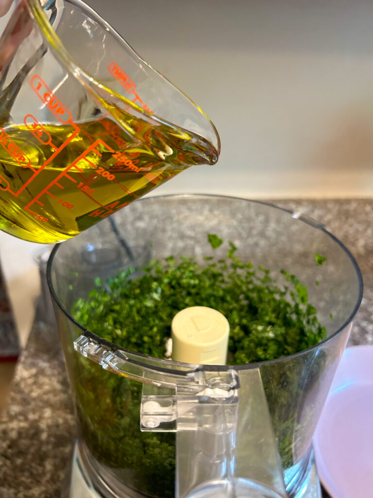 How to Preserve Basil in Olive Oil - JAYNE'S FARMSTEAD